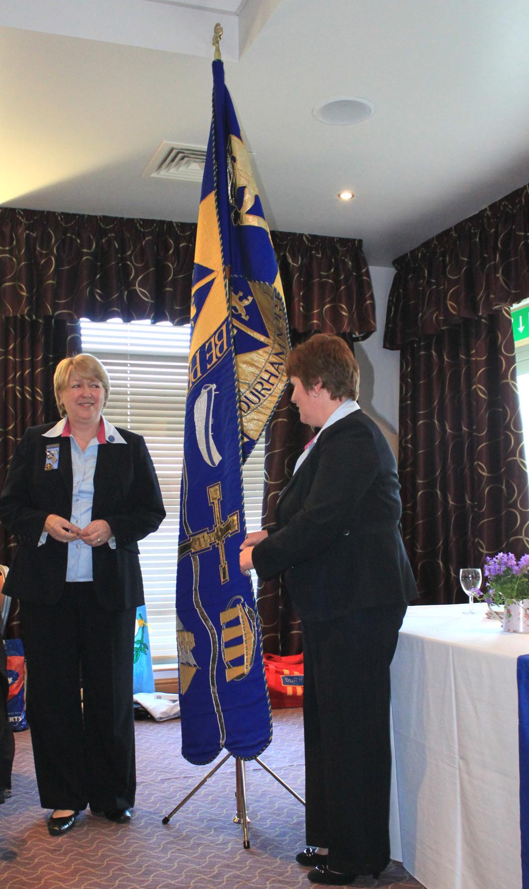 County-Standard-Flag | Girlguiding Durham North